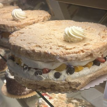 MAXIM BAKERY & RESTAURANT - Updated April 2025 - 256 Photos & 84 ...