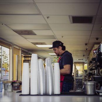 MIRACLE BAKERY - Updated September 2024 - 813 Photos & 557 Reviews ...