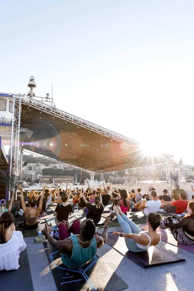 YOGA ON LAKE UNION - Updated July 2025 - 28 Photos - 2441 N Northlake ...