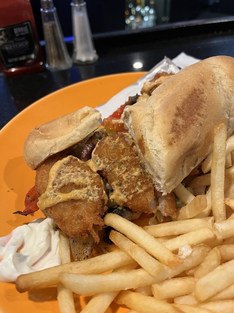 MAGNIM’S - Updated August 2025 - 29 Photos & 14 Reviews - 2027 Airway ...