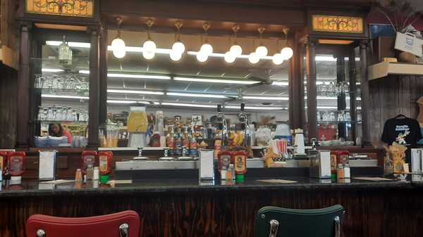 OWL DRUG STORE FOUNTAIN & GRILL - Updated January 2025 - 94 Photos & 94 ...