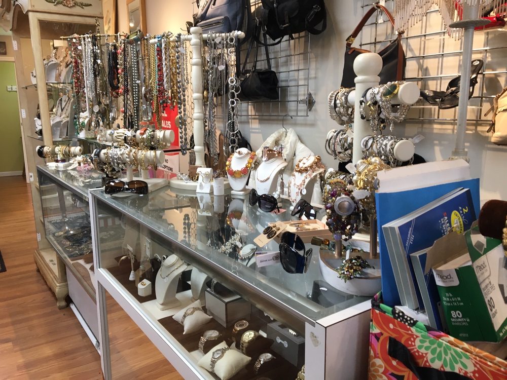 ACT II CONSIGNMENT BOUTIQUE - Updated August 2024 - 22 Reviews - 11 ...