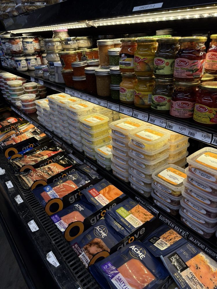 THE GROVE KOSHER MARKET - Updated January 2026 - 79 Photos & 84 Reviews ...