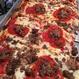 HOMESTYLE PIZZA - Updated July 2025 - 55 Photos & 92 Reviews - 1720 ...