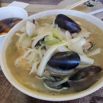 PAN HOLIC - Updated August 2024 - 345 Photos & 253 Reviews - 3012 W ...