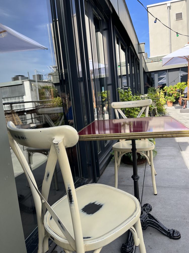 RUBY CLAIRE BAR - Updated September 2024 - 11 Photos - Rue du Rhône 46 ...