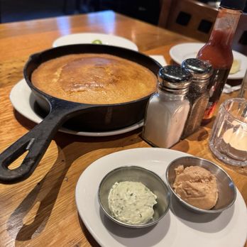 MAPLE TREE INN - Updated November 2024 - 826 Photos & 723 Reviews ...