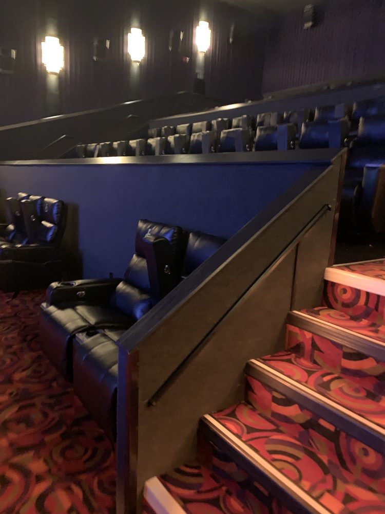 CINEMARK TINSELTOWN USA - 30 Photos & 30 Reviews - 755 West Main St ...