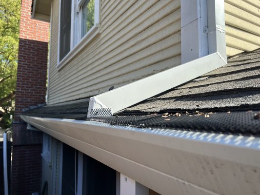 GUTTER V WORKS - Updated July 2025 - 51 Photos & 23 Reviews - 6525 32nd ...