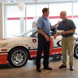 BEST AUTO SALES - Updated April 2026 - 14 Photos - 2046 S College St ...
