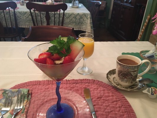 NOON COLLINS INN - Updated August 2025 - 114 E High St, Ebensburg ...