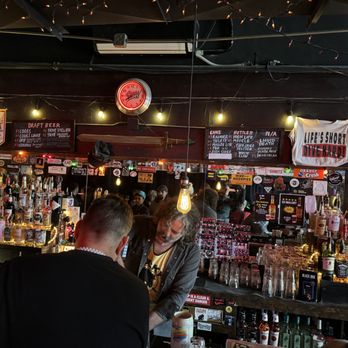 HI-DIVE - Updated December 2025 - 35 Photos & 134 Reviews - 7 S ...