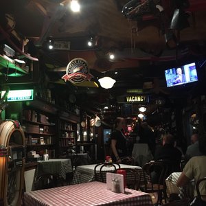 MITCHELL STREET PUB - 109 Photos & 147 Reviews - 426 E Mitchell St ...