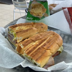 BAGELICIOUS DELI & BAKERY - 89 Photos & 53 Reviews - Bagels - 2459 SW ...