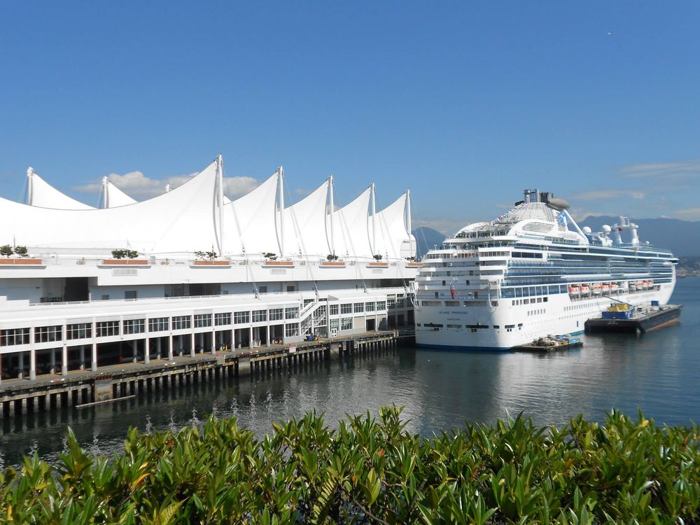 TARYN HANSON - BLUE CRAB TRAVEL - Updated November 2025 - Contact Agent ...