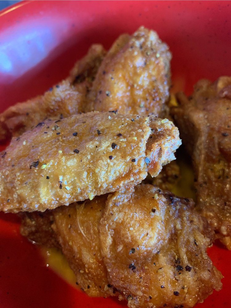 ROADHOUSE WINGS & GRILLE - 51 Photos & 108 Reviews - 2177 Hilliard Rome ...