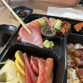 KING EEL SUSHI BENTO - Updated July 2024 - 78 Photos & 25 Reviews ...