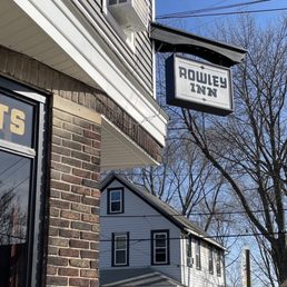 ROWLEY INN - Updated July 2025 - 790 Photos & 530 Reviews - 1104 Rowley ...