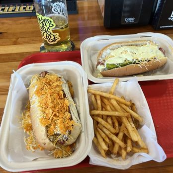 PINTS DOG HOUSE - Updated June 2024 - 84 Photos & 32 Reviews - 4444 6th ...