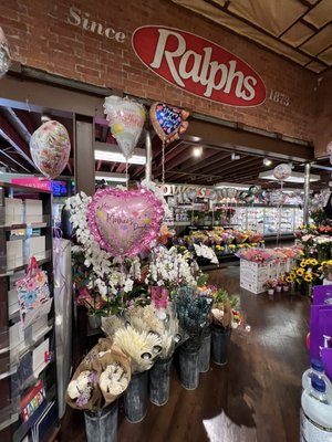RALPHS - Updated October 2025 - 140 Photos & 123 Reviews - 1666 ...