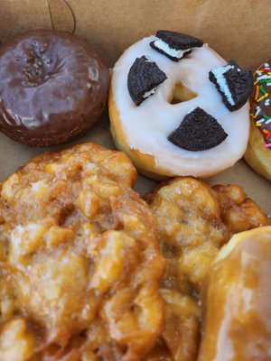 K-MAY DONUTS AND BAGELS - 58 Photos & 93 Reviews - 8495 W Grand Ave ...