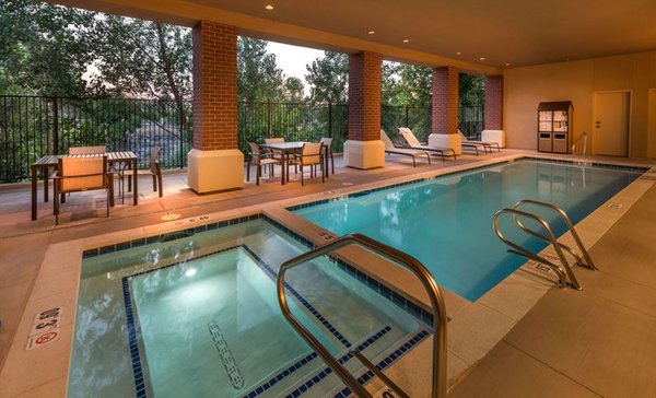 COURTYARD RENO DOWNTOWN/RIVERFRONT - 118 Photos & 108 Reviews - 1 ...