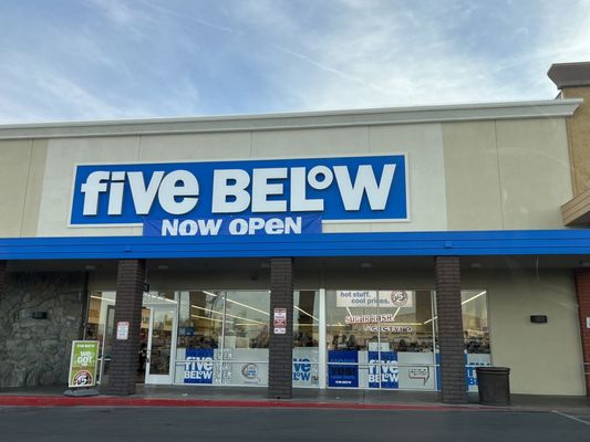 FIVE BELOW - Updated October 2025 - 13 Photos - 2025 E Lake Mead Blvd ...