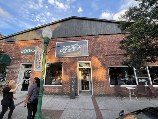 FROTHY BEARD OFF WORLD - SUMMERVILLE - Updated June 2025 - 62 Photos ...