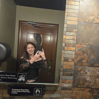 FERRARO’S ITALIAN GRILLE - Updated December 2024 - 129 Photos & 279 ...