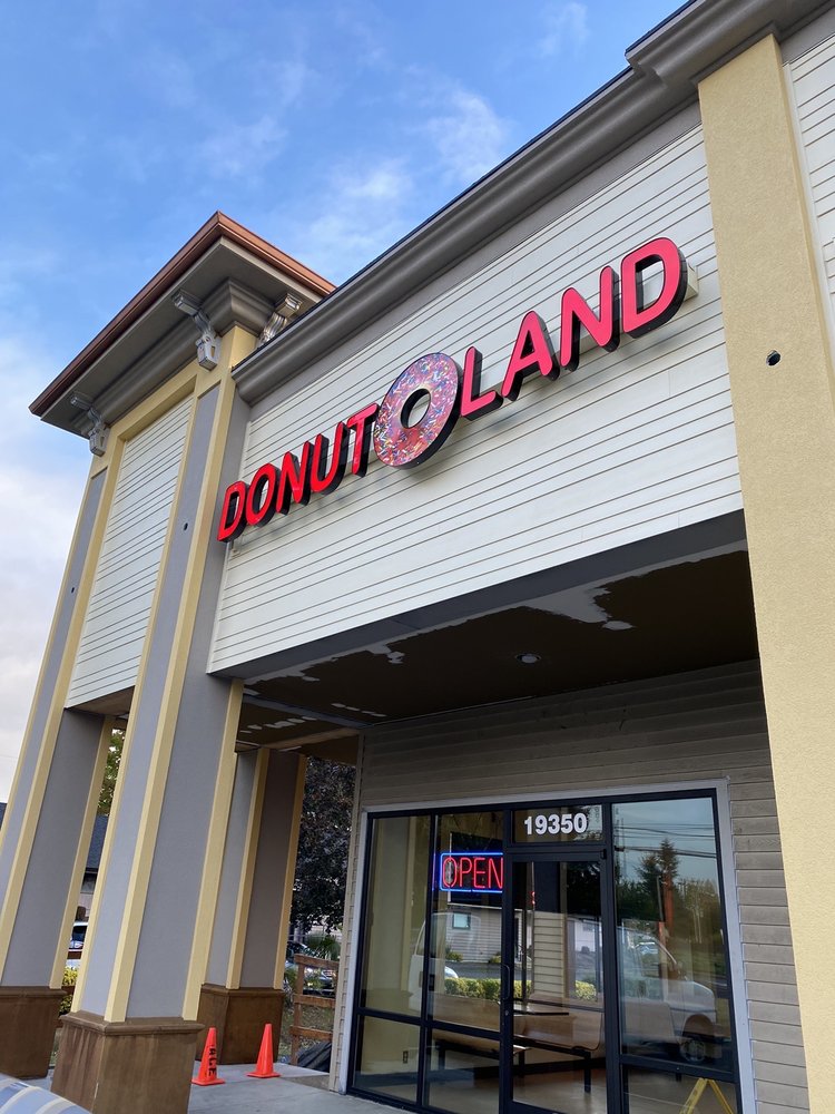 DONUT LAND - Updated May 2024 - 51 Photos & 185 Reviews - 19350 SW ...
