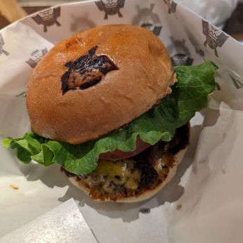 SHOGUN BURGER SHINJYUKU - Updated June 2025 - 106 Photos & 40 Reviews ...