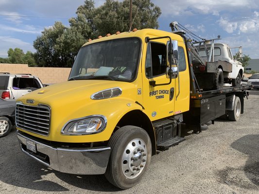 FIRST CHOICE TOW SERVICE - Updated September 2025 - 27 Photos - 1847 W ...