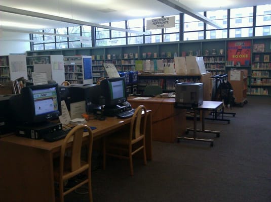 CHICAGO PUBLIC LIBRARY - MERLO - Updated December 2025 - 21 Photos & 95 ...