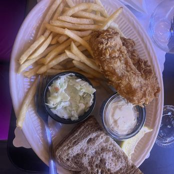 MAXWELL’S - Updated December 2025 - 33 Photos & 70 Reviews - W63N699 ...