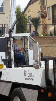 VIC’S CRANE - Updated October 2025 - 15 Photos - Lancaster, California ...