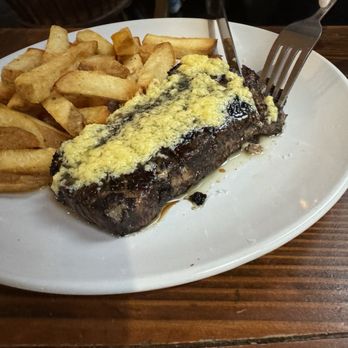 THE CRAFTY FOX ALE HOUSE - Updated December 2025 - 460 Photos & 298 ...