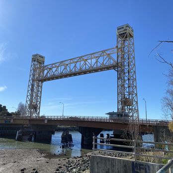 FRUITVALE BRIDGE - Updated January 2026 - 28 Photos - Tilden Way ...