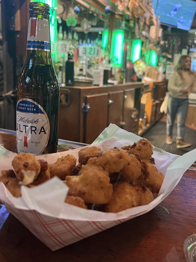 WILL’S NORTHWOODS INN - 228 Photos & 337 Reviews - 3030 N Racine St ...