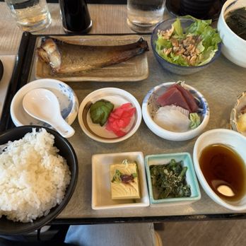 RINKA - Updated October 2025 - 3515 Photos & 579 Reviews - 1001 Queen ...