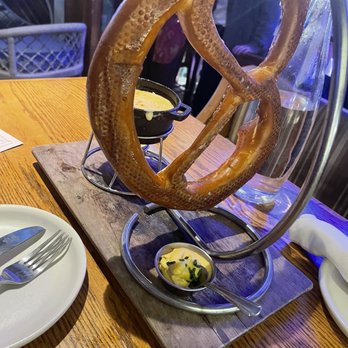 TOWER 12 - 929 Photos & 1135 Reviews - 53 Pier Ave, Hermosa Beach ...