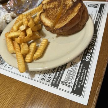 MEL-O-DEE RESTAURANT - Updated July 2025 - 69 Photos & 172 Reviews - 2350 S Dayton Lakeview Rd ...