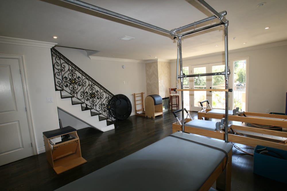 METABELLA LIVING - 3401 Barham Blvd, Los Angeles, California - Pilates ...