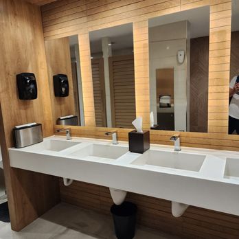 MIAMI INTERNATIONAL MERCHANDISE MART - Updated December 2025 - 77 ...