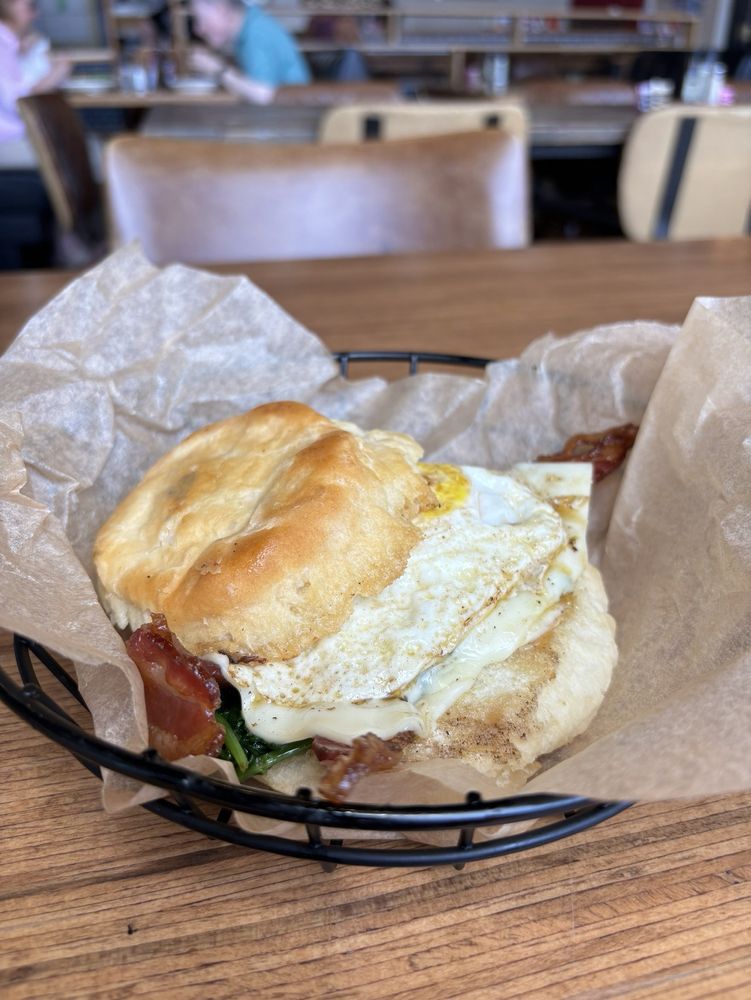 Photos of WM VANS CAFE - Updated August 2024 - 15 Photos - 107 W Cook ...