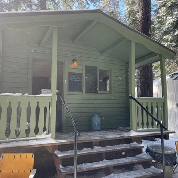 THE SUTTLE LODGE & BOATHOUSE - Updated August 2024 - 10 Photos - 13300 ...