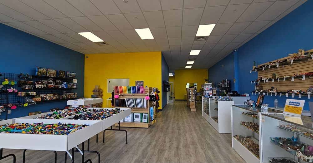 BRICKS AND MINIFIGS - SARASOTA - Updated October 2025 - 25 Photos ...