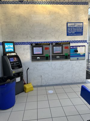 SPLISH SPLASH LAUNDROMAT - Updated November 2025 - 39 Photos & 48 ...