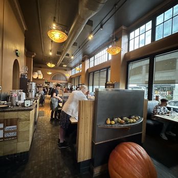 LOLA - 4762 Photos & 4285 Reviews - 2000 B 4th Ave, Seattle, Washington ...