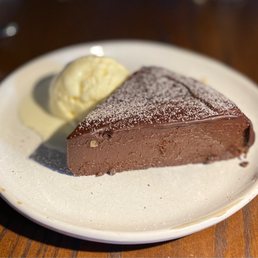 TRADE - Updated December 2025 - 545 Photos & 721 Reviews - 540 Atlantic ...