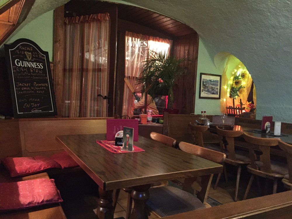 IRISH PUB NELLY’S DIRTY - Updated April 2025 - Florianiplatz 11, Bad ...